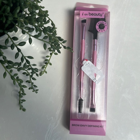 I on beauty | Makeup | Nwt 2 Piece Brow Defining Kit Double Sided Brow ...